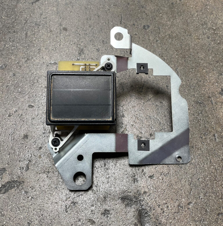Push Button 4WD Repair Bracket / 1992-1996 Ford Trucks - Solo Motorsports